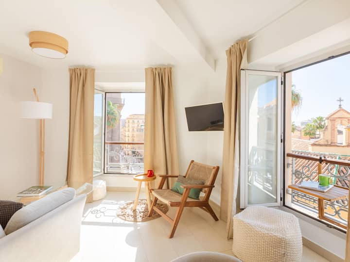 Balcón De La Catedral - Málaga