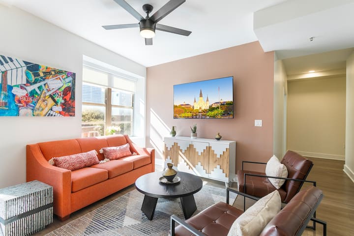 Newly Renovated 4br Condo Steps To French Quarter - New Orleans, LA