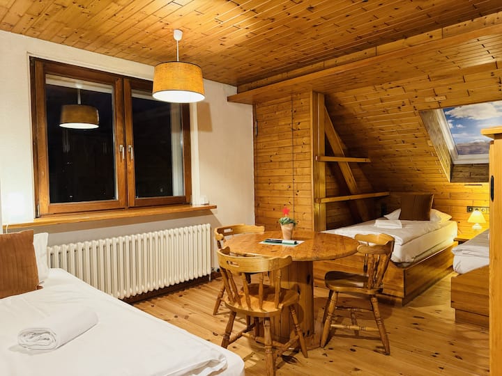 Triple Room With Single Beds And Private Bathroom - Berlino