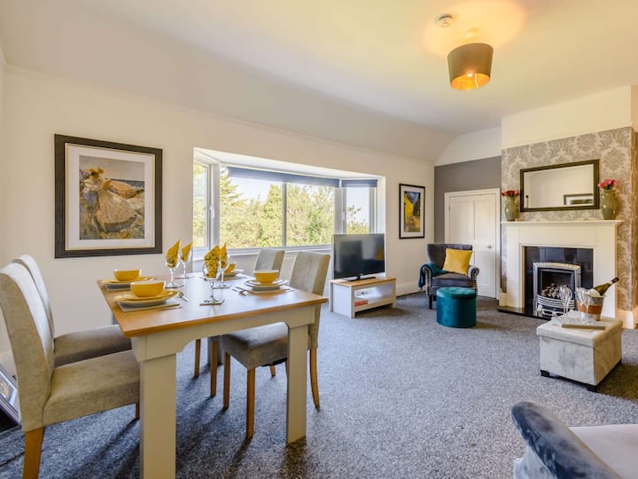 2 Bed In Eastbourne (83735) - Eastbourne