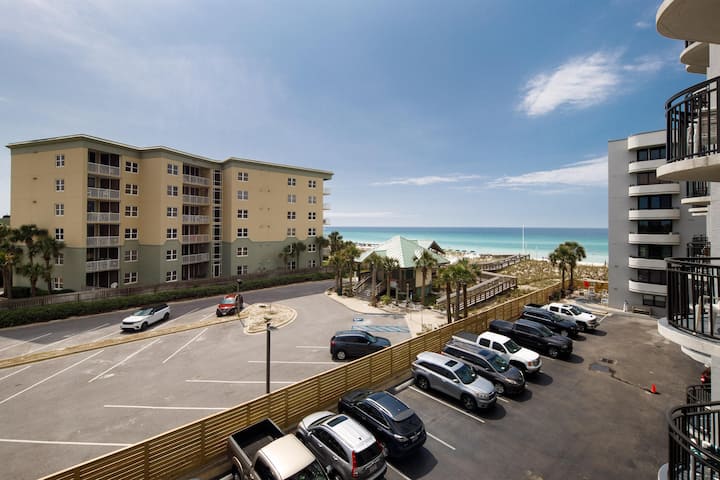 Nautilus 2411 Gulf View 2bd/2ba 4th Floor.  Free B - Fort Walton Beach, FL