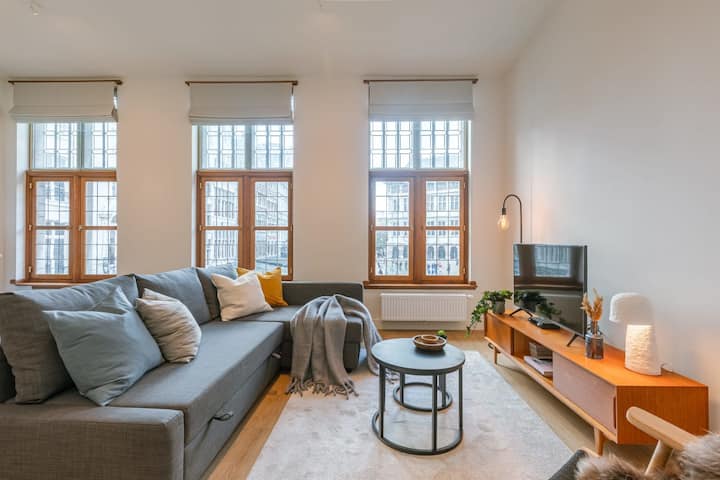 Huswell - Modern Apartment Located At Main Square - Antwerp