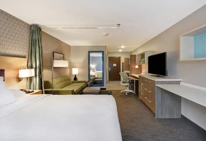 3 Units Near John Ball Park Zoo. Free Parking! - グランド・ラピッズ, MI