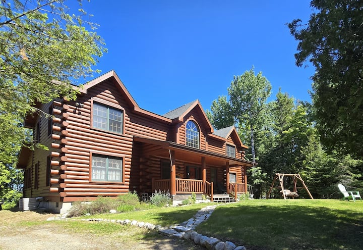 Drummond Island Vacation Homes - A Notch Above - Drummond, MI