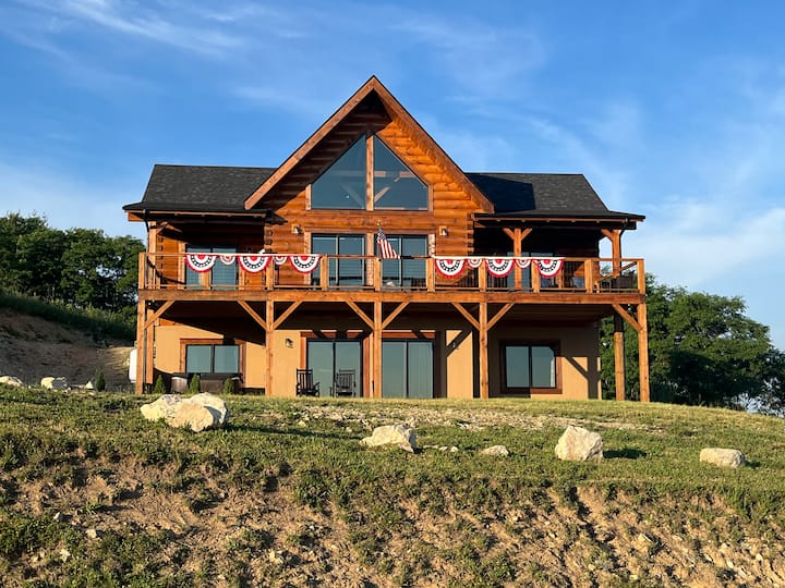 Custom-built Cabin With Long Range Views - Banner Elk
