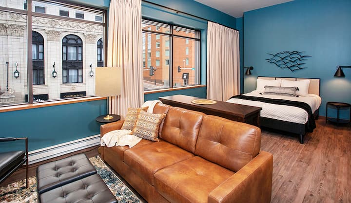 New! Studio Vacation Heart Of The Hart District! - Duluth, MN