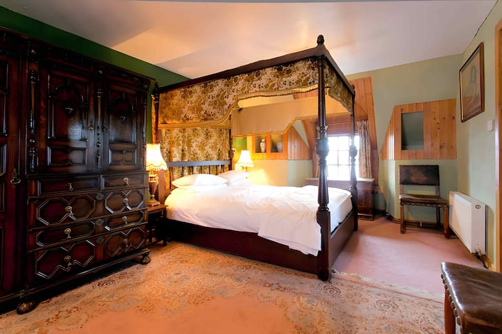 The Manor At Plane Castle - Pet Friendly - Parking - Falkirk