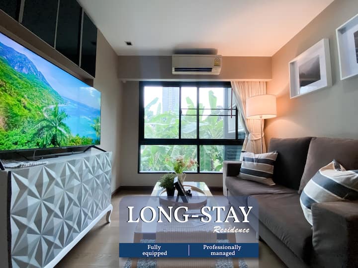 Near Bts • Fully Furnished • Pool & Gym • Sontana - Bangkok