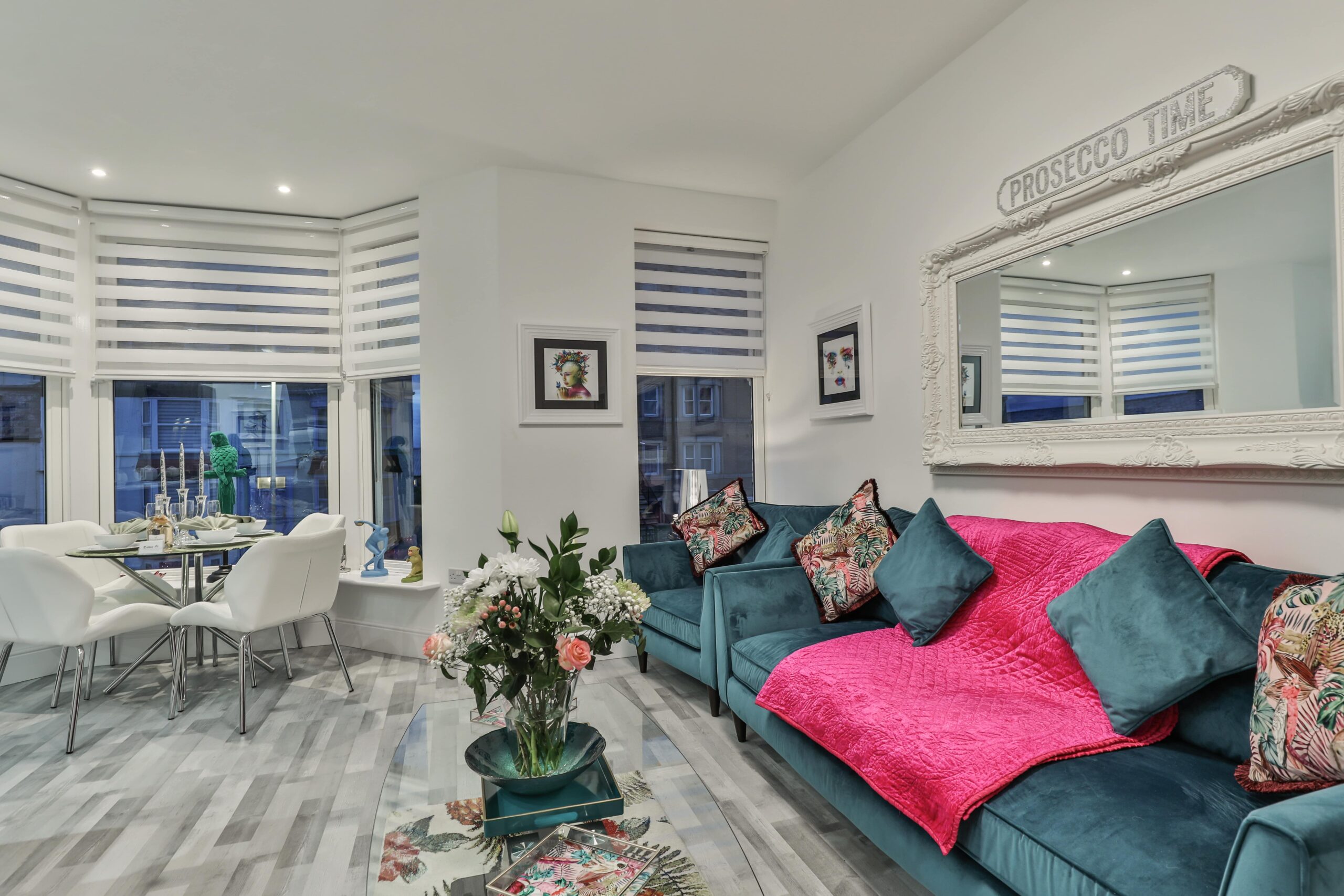 1 Bed House - Sleeps 2 - Parking - Wifi - Scarborough