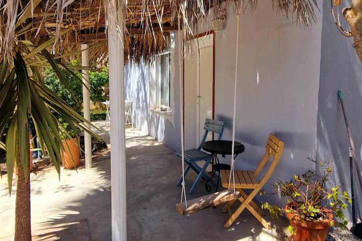 Guesthouse Sleeps 2 - Pool Access - Benamocarra