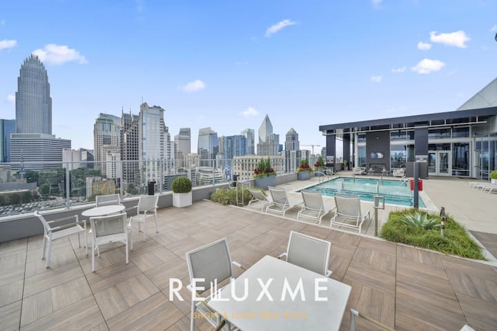Reluxme|uptown 2br W/ Hot Tub, Gym, Pools & Views - Charlotte