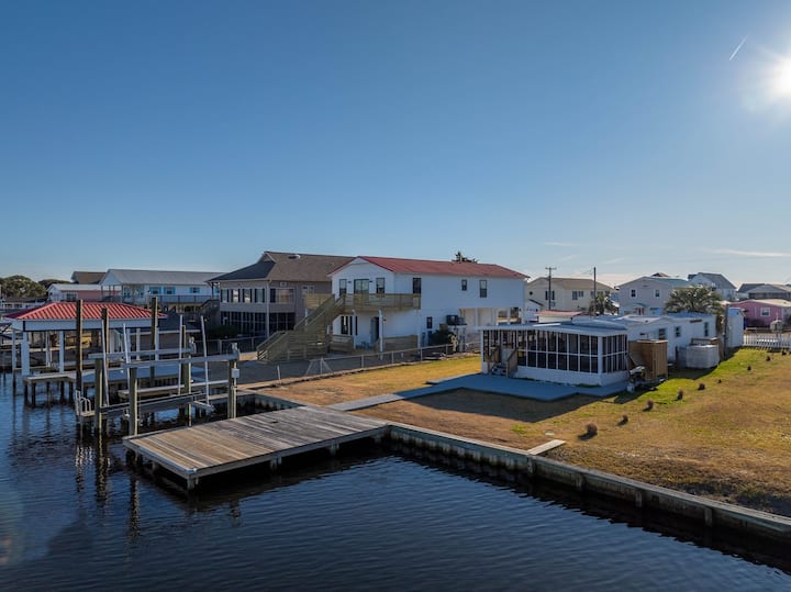 Canal Cutie - Surf City, NC