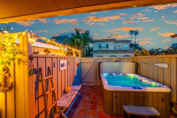 Amazing Reviews, Walk To Beach, Private Hot Tub - Ventura, CA