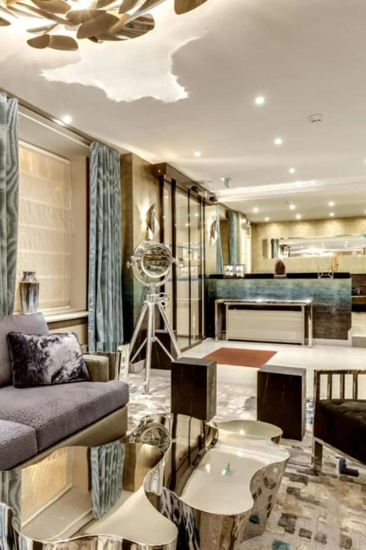 Superior Room Near Gare Du Nord & Gare De L’est - France