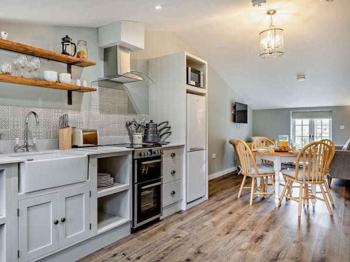 2 Bed In Barnstaple (Oc-93024) - Barnstaple