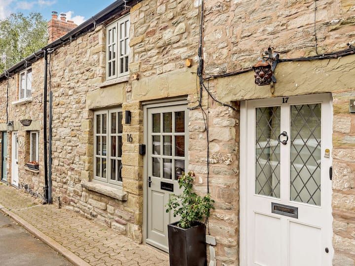 2 Bed In Hay-on-wye (93221) - Hay-on-Wye