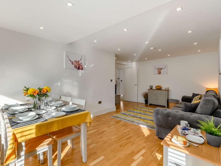 2 Bed In Lyndhurst (86768) - Lyndhurst