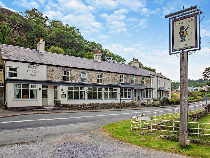 12 Bed In Capel Curig (93368) - Betws-y-Coed