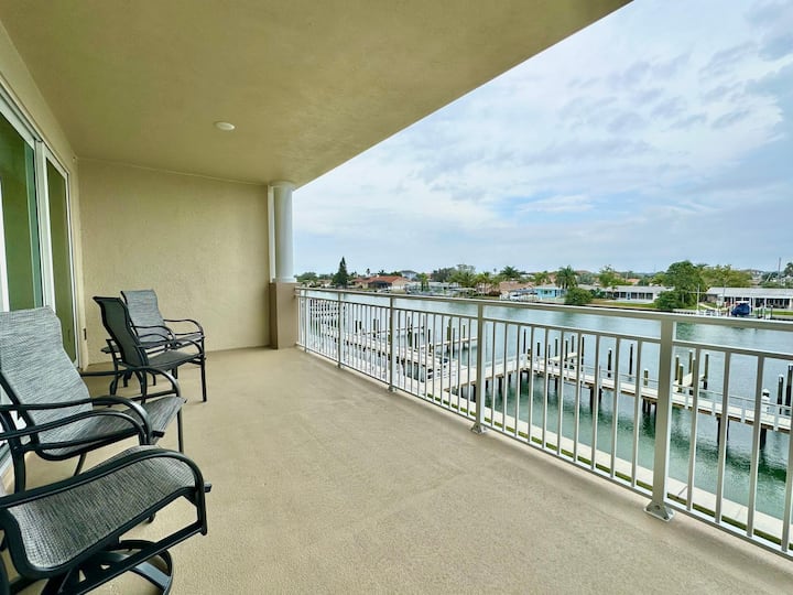 Dolphin Harbour 305 - Clearwater Beach, FL