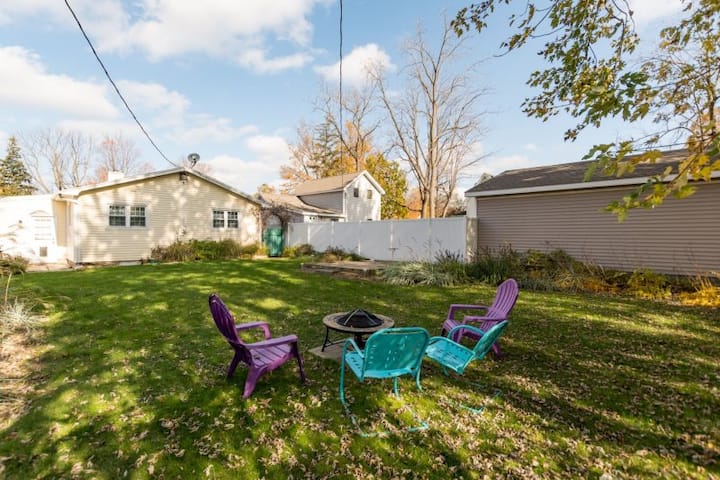 1 Block From Lake And Kids Corner - South Haven, MI