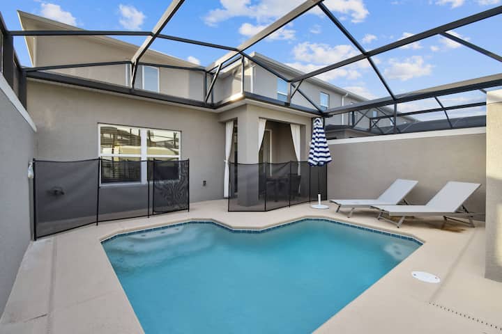 Perfect Orlando Getaway | 5br Private Pool Home - Kissimmee