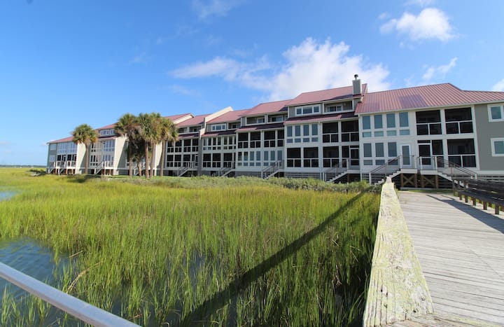 2 Br/2ba Riverfront Beach Escape - Surf And Turf - Folly Beach, SC