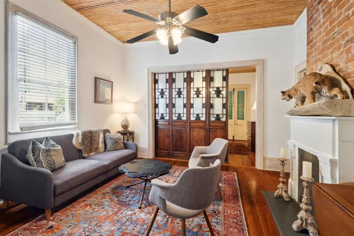 Eclectic Double Shotgun | Large Private Backyard - New Orleans, LA