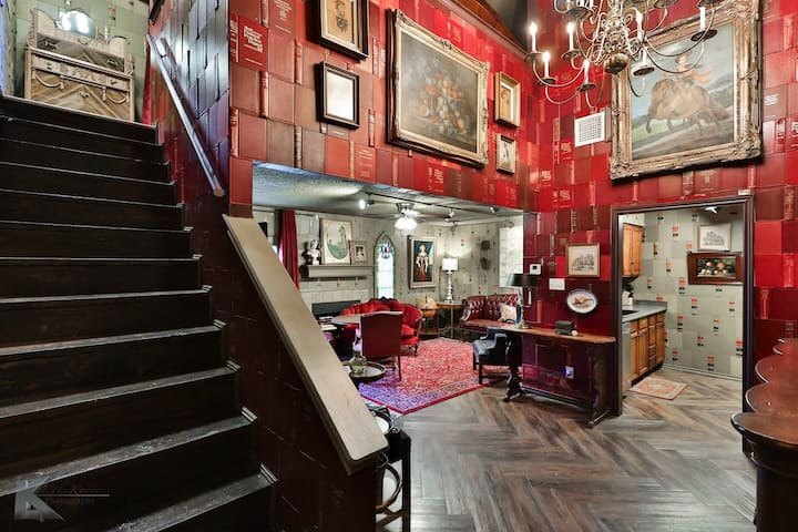 Downton Abbey - A Sayles Ranch Home - Abilene, TX