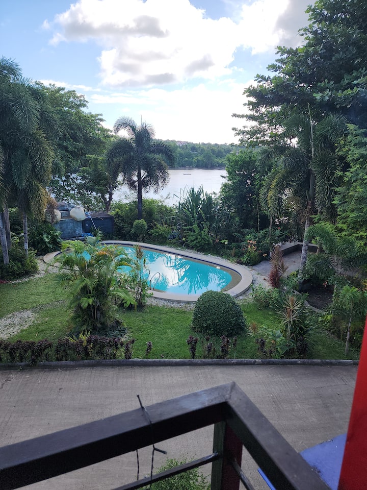 Riverduplex - Luxury Duplex At A Fair Price - Tagbilaran City