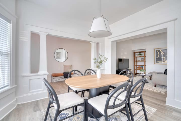 3br Sleeps 8 Perfect For Groups Renovated - Portland, OR
