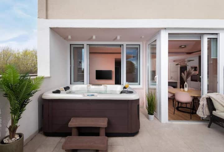 Glow Luxury Apartment With Terrace, Jacuzzi - Split