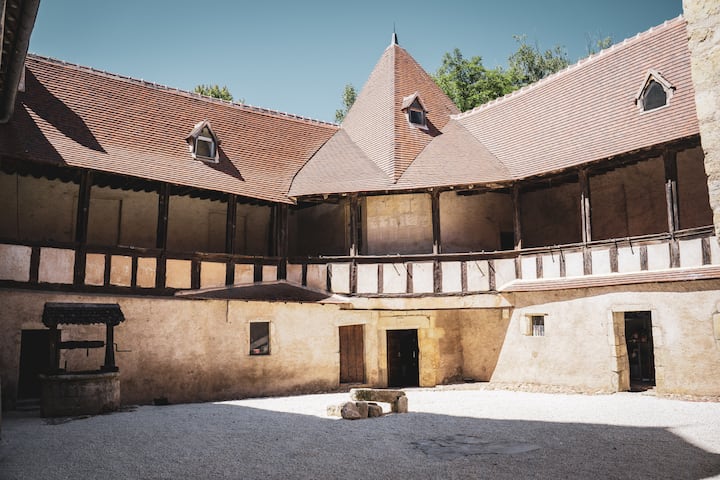 Château De La Mothe - Chambre Arthur Pendragon - Gannat