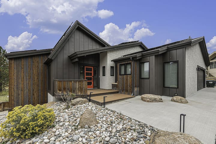 Estes Dream! An Estes Park Luxury Home. - Estes Park, CO