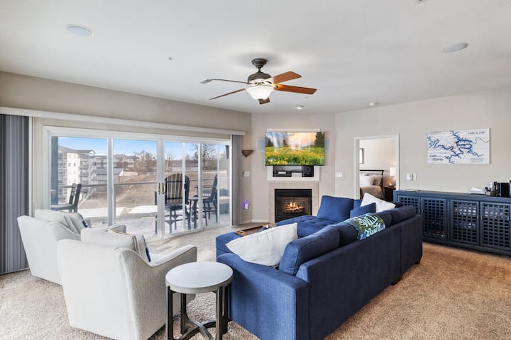 Serene Lake View And Easy Access To Local Delights - Lake Ozark, MO