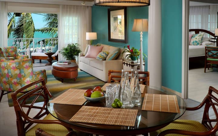 2-bedroom Hotel Suite - 2 Beds - Key West, FL