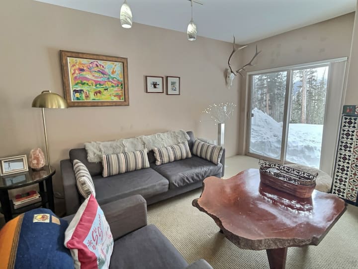 Wheeler Peak Two Bedroom Condo - Taos Ski Valley, NM
