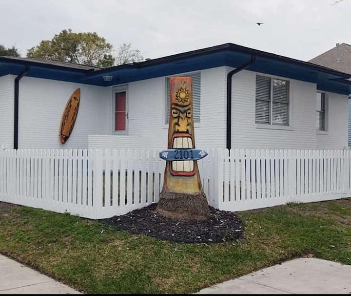 The Board House "Fish" - Galveston, TX