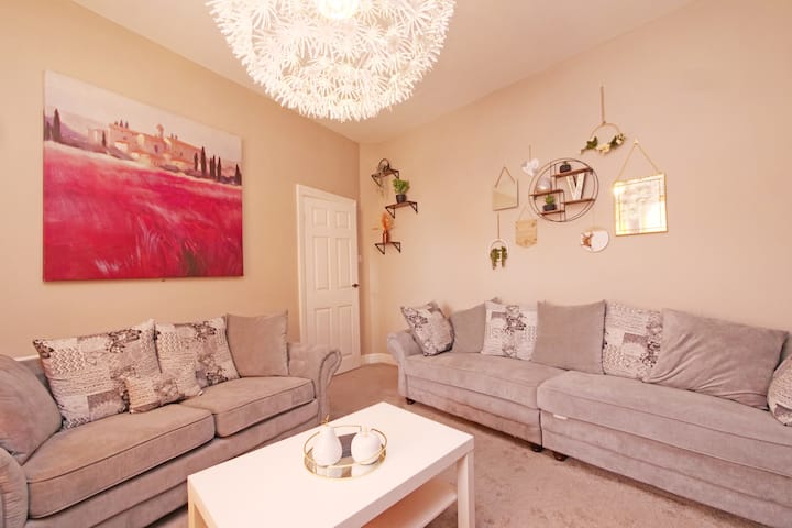 Scarashvi - Scarborough