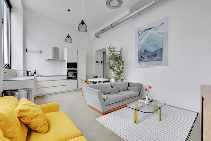 Loft En Duplex Proche Montmartre ! - Paris