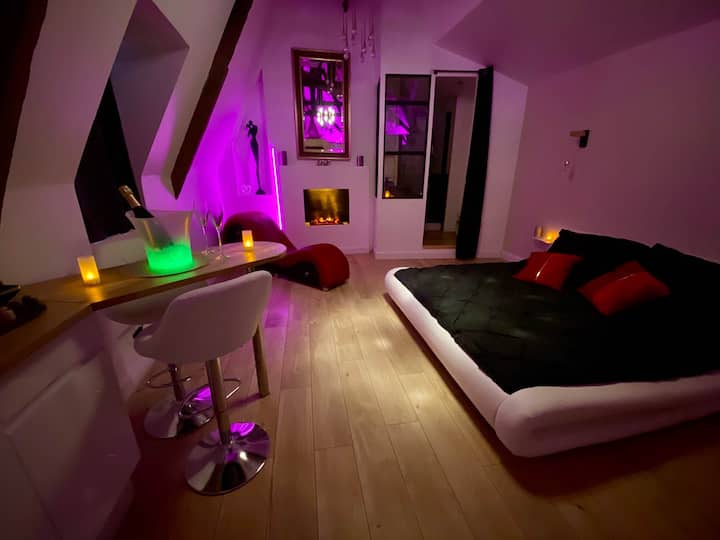 Appartement Suite Romantique Spicy Kiss Avec Pièce Secrète - Louannec