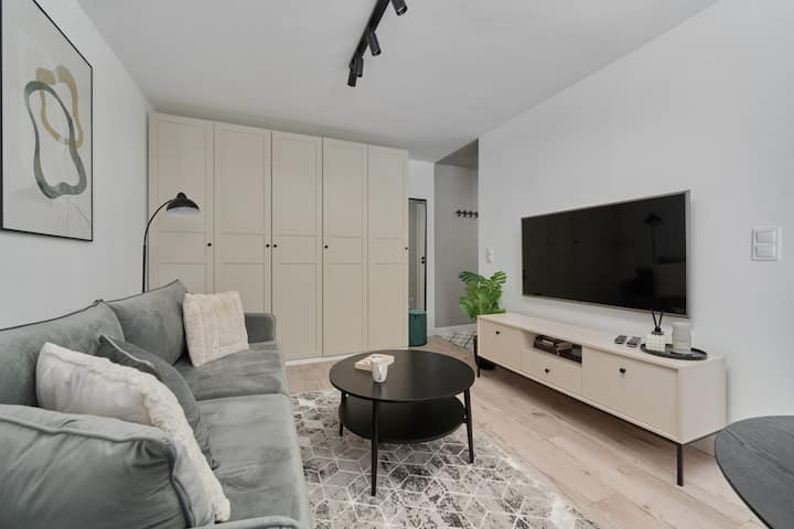Zegadłowicza 35 | Practical Studio | Remote Work - Wrocław