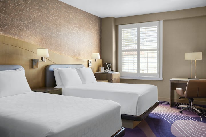 3 Classic Units At The Pasadena Hotel & Pool! - Pasadena, CA