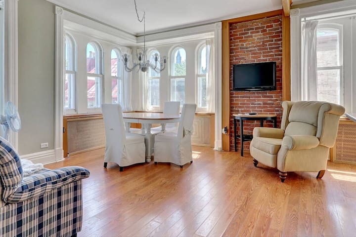 705 - Old Quebec - Location - Québec, QC