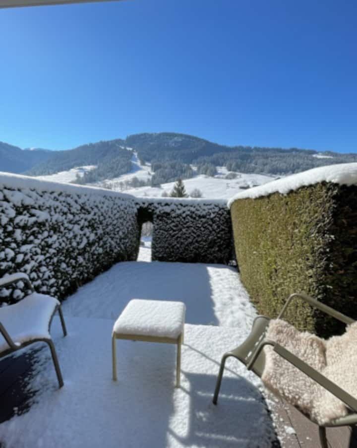Studio Charmant Avec Terrasse Et Jardin - La Clusaz