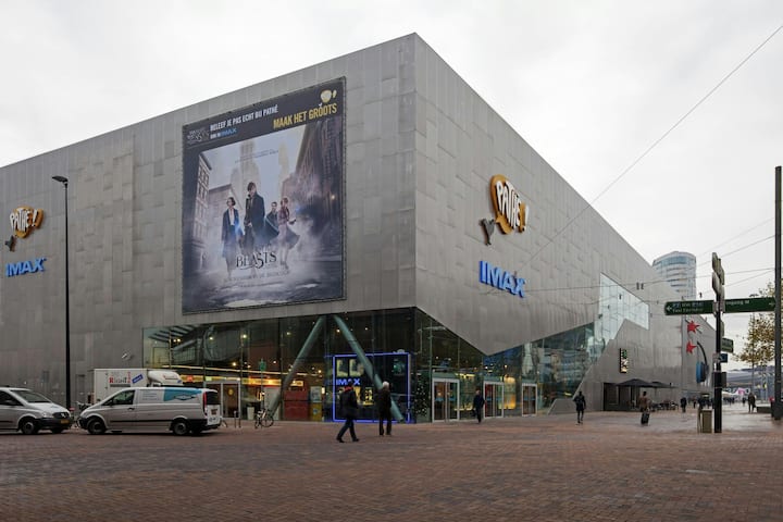 Walk Out, Go Right & You’re At The Arena In 2 Min - Amstelveen