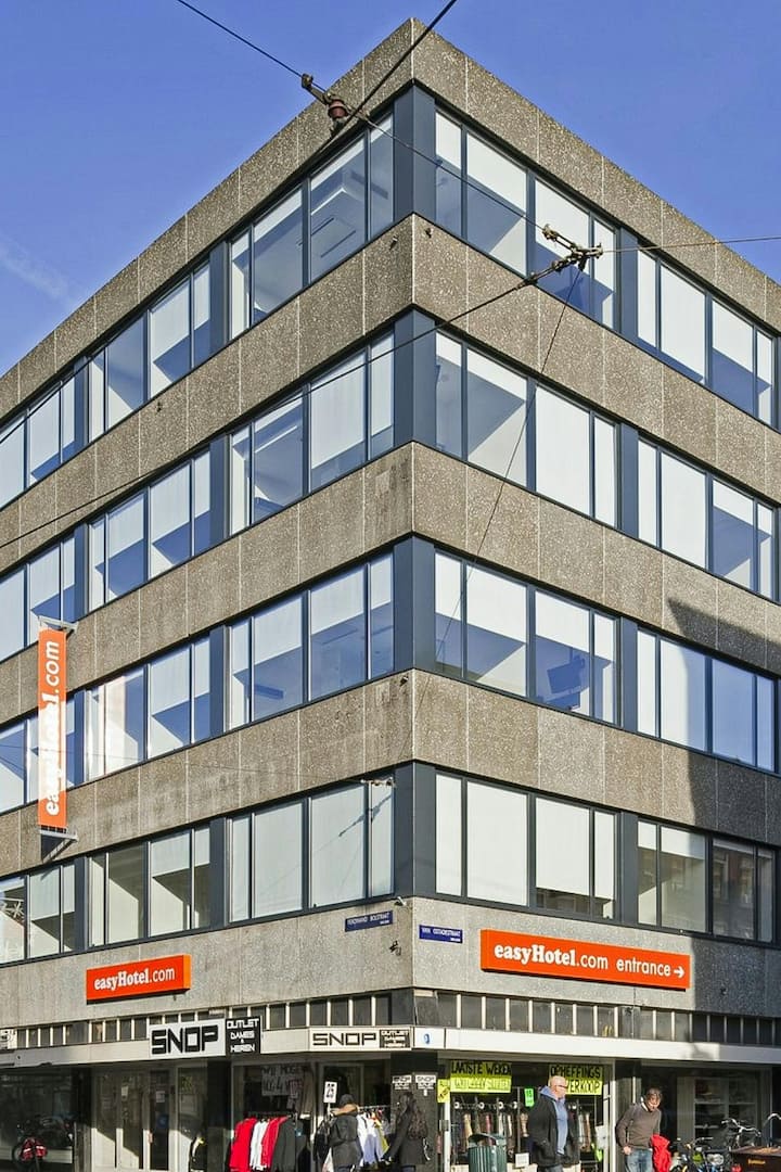 Twin Beds, Ac, En Suite Bath & Freebie Wifi - Amsterdam