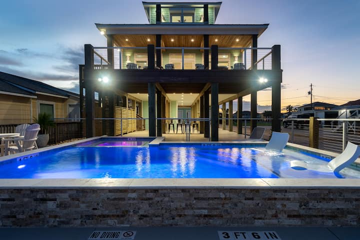 Bayfront Pier | Pool+spa | Sleeps 10 | Rockport - Rockport, TX