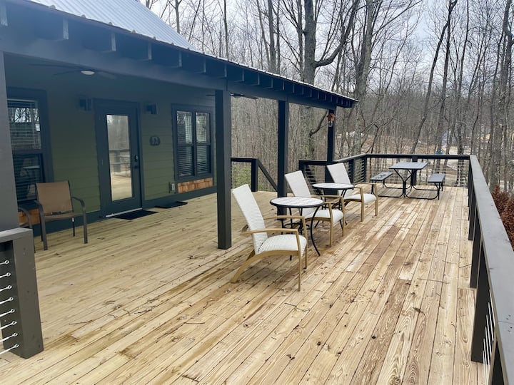 The Great Escape At The Retreat At Sunset Bluff - Monteagle, TN