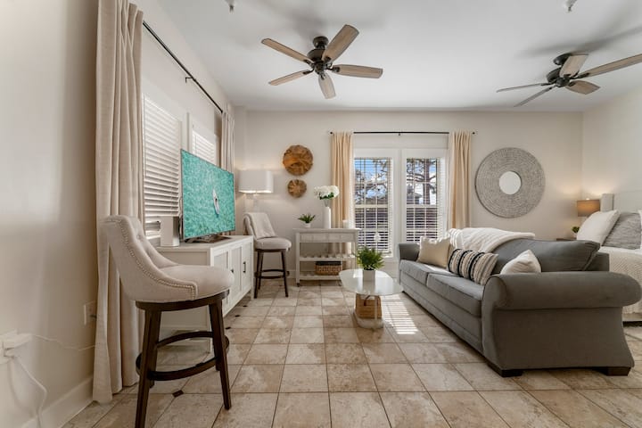 "Sea Breeze 213" Sleeps 4-next To Rosemary Beach - Alys Beach, FL