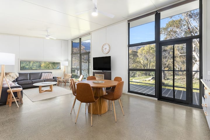 Ecocrackenback Chalet 5 - Perisher Ski Resort